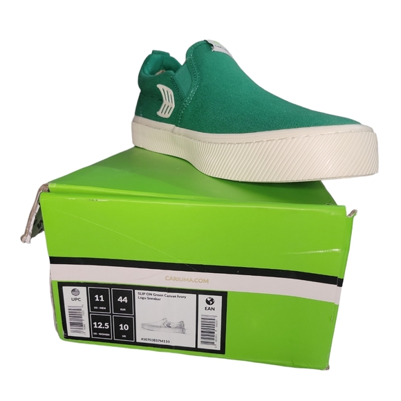 Cariuma | Shoes | Cariuma Green Canvas Ivory Logo Slipon Women Size 25 ...